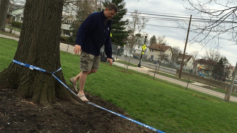 Put your mobility on the line - the Slackline! - Mudlife Crisis